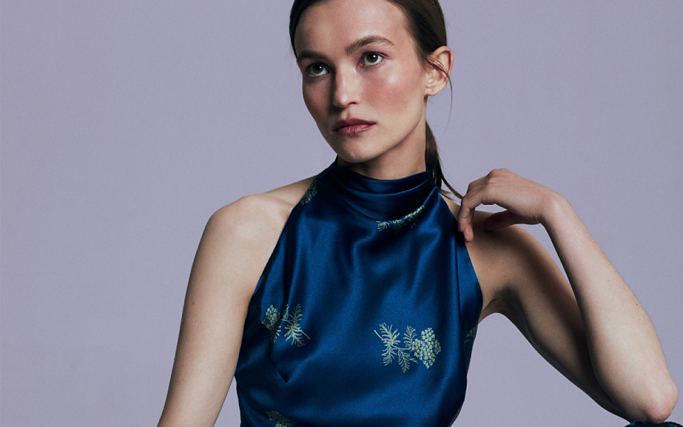 Цветочные принты, контрастные оттенки и новый взгляд на национальный ...