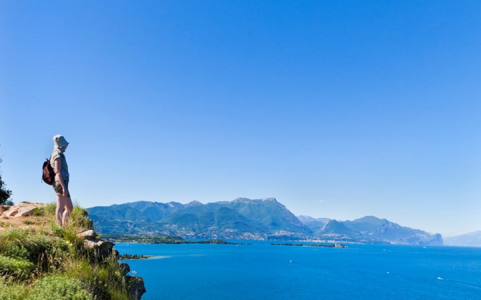 Elle Travel: Елена Дьяченко сдает места, пароли и явки на озере Гарда