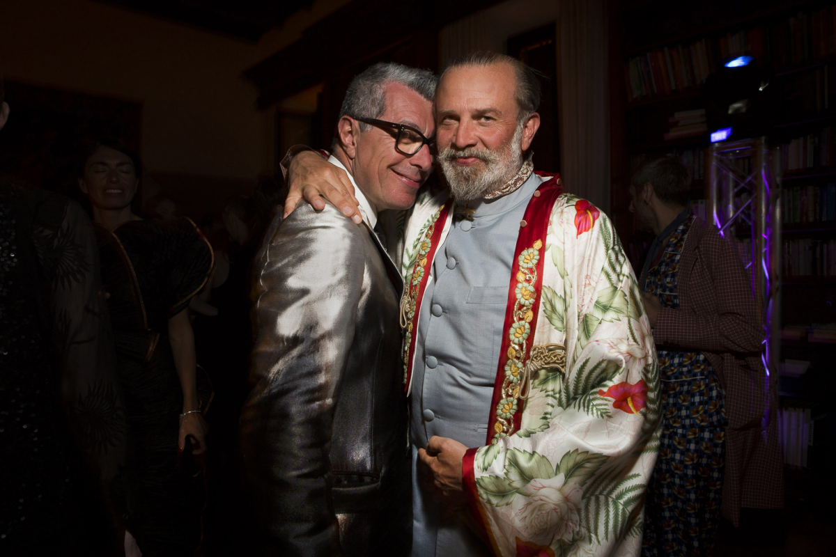 Вероника Хильбраннер, Дельфина Делеттре и Эдгардо Озорио на итальянском ...